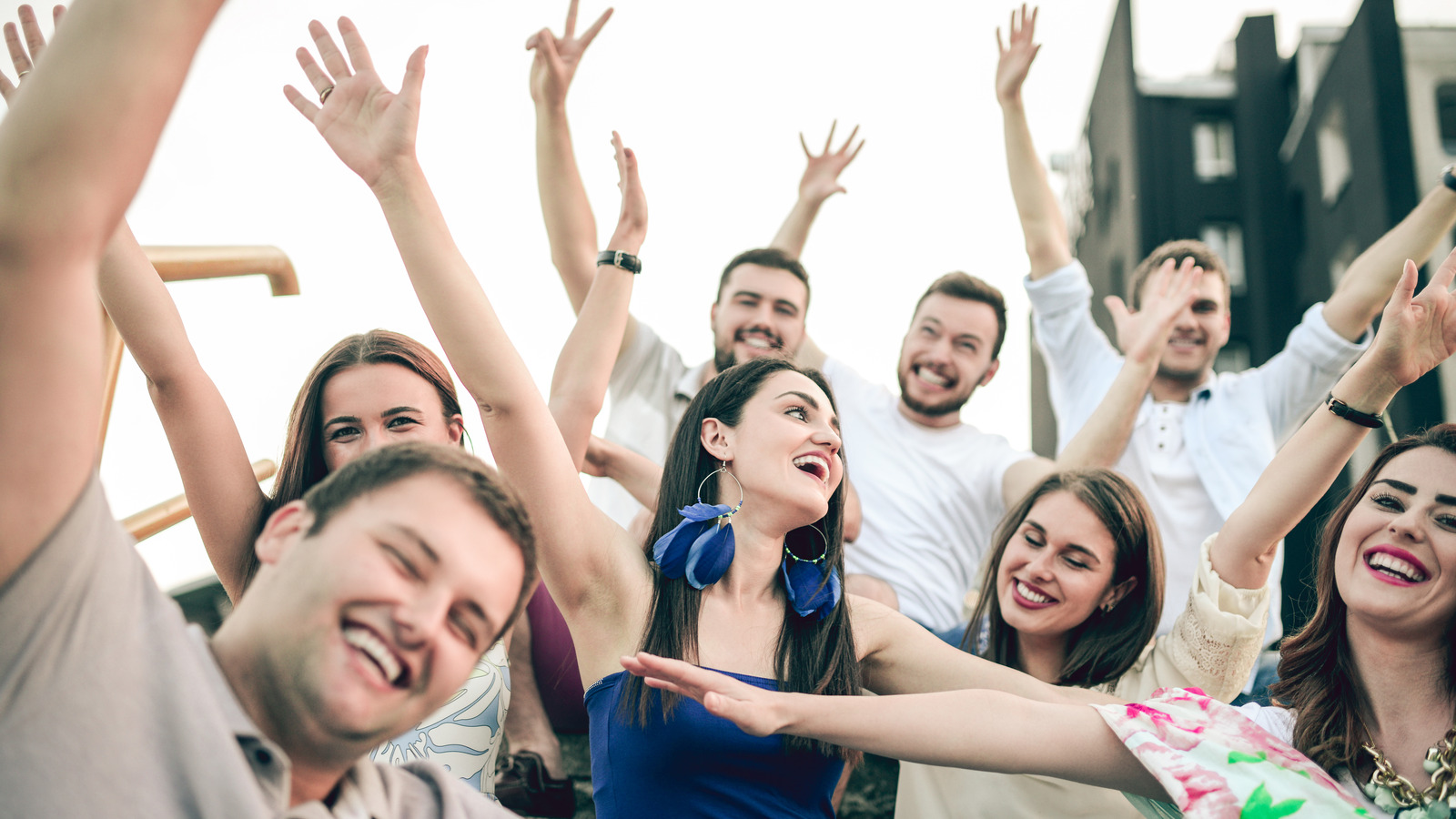 5 Benefits Of Volunteering At Events (Hello, Free Concert Tickets ...