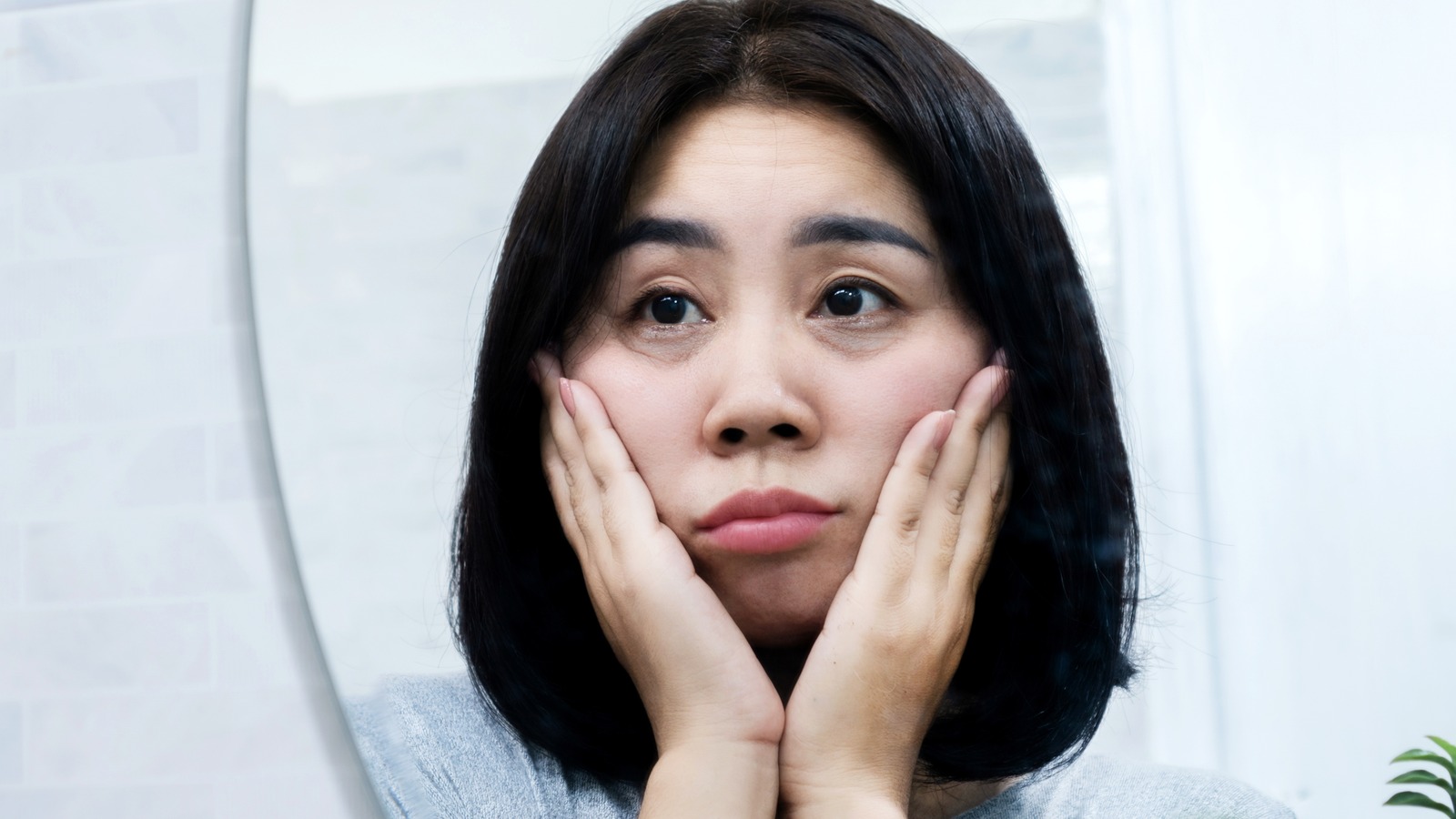 13 Simple Ways To Depuff Face Bloat