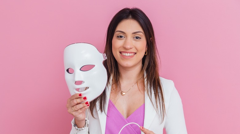 6 Simple Ways To Depuff Face Bloat