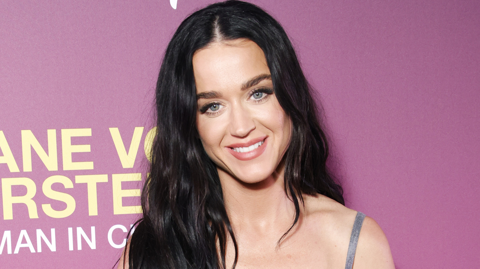 Times Katy Perry Broke The Internet With Revealing Outfits 5638