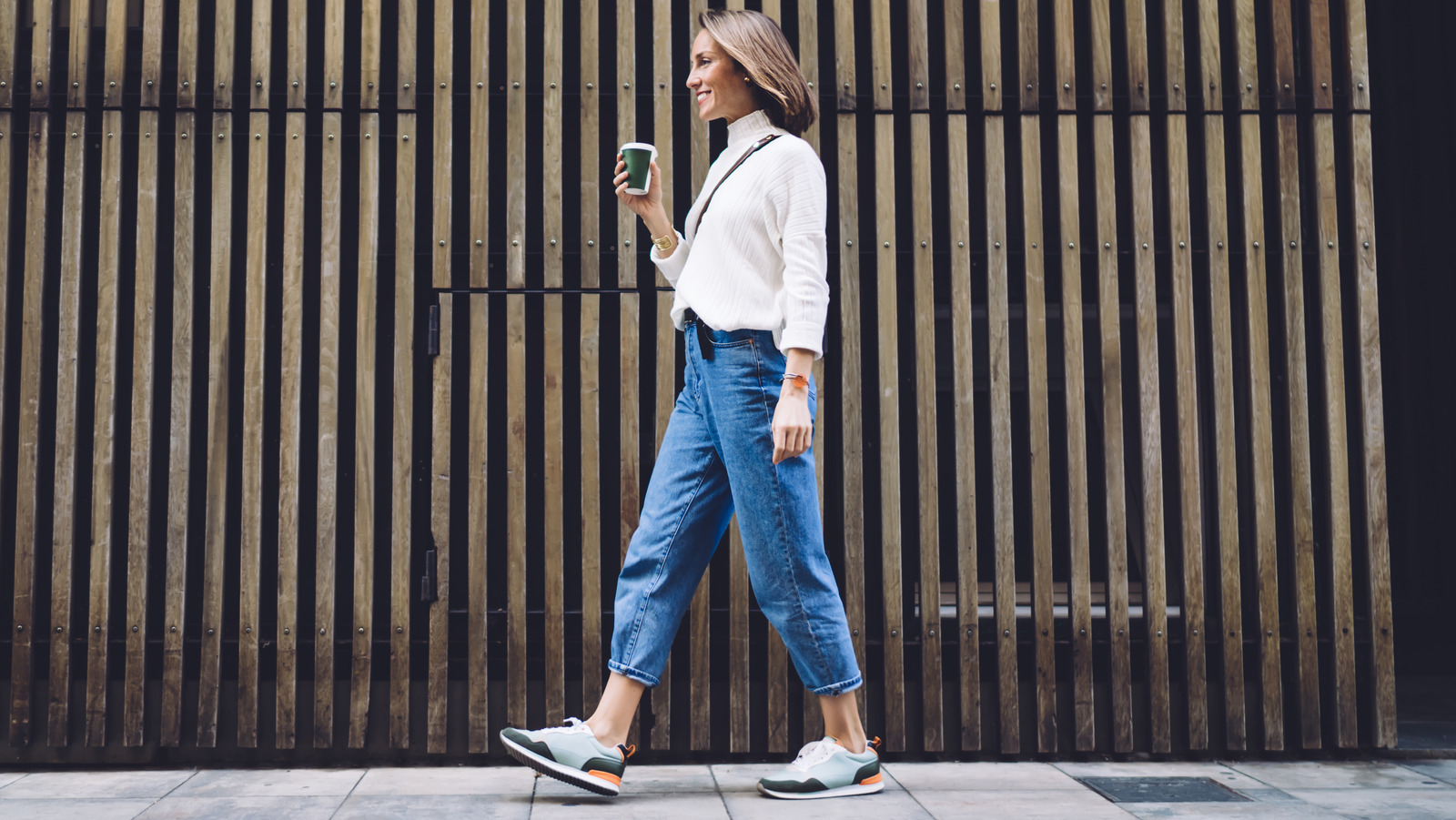 'Anti-Trends' Are In - How To Revamp Your Closet With Timeless Fashion