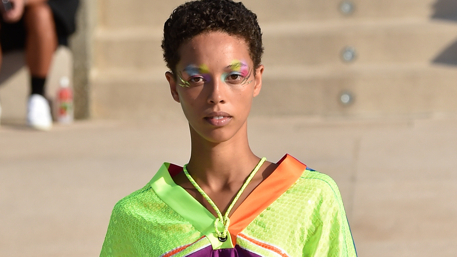 Bright Colors Are Dominating Fall 2023 Makeup Trends - Our Best Tips