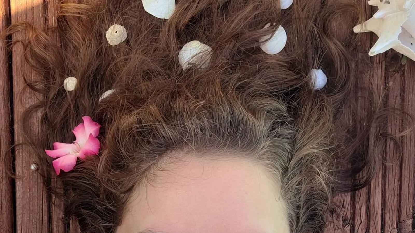 Bring The Sea Into Your Hairstyle With The Ultimate Mermaidcore Accessory