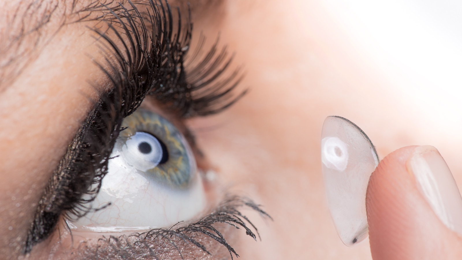 Can You Use Mascara If You Wear Contact Lenses? Can You Use Mascara If You Wear Contact Lenses?
