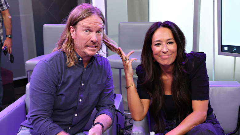We Can't Ignore These Strange Things About Joanna & Chip Gaines ...