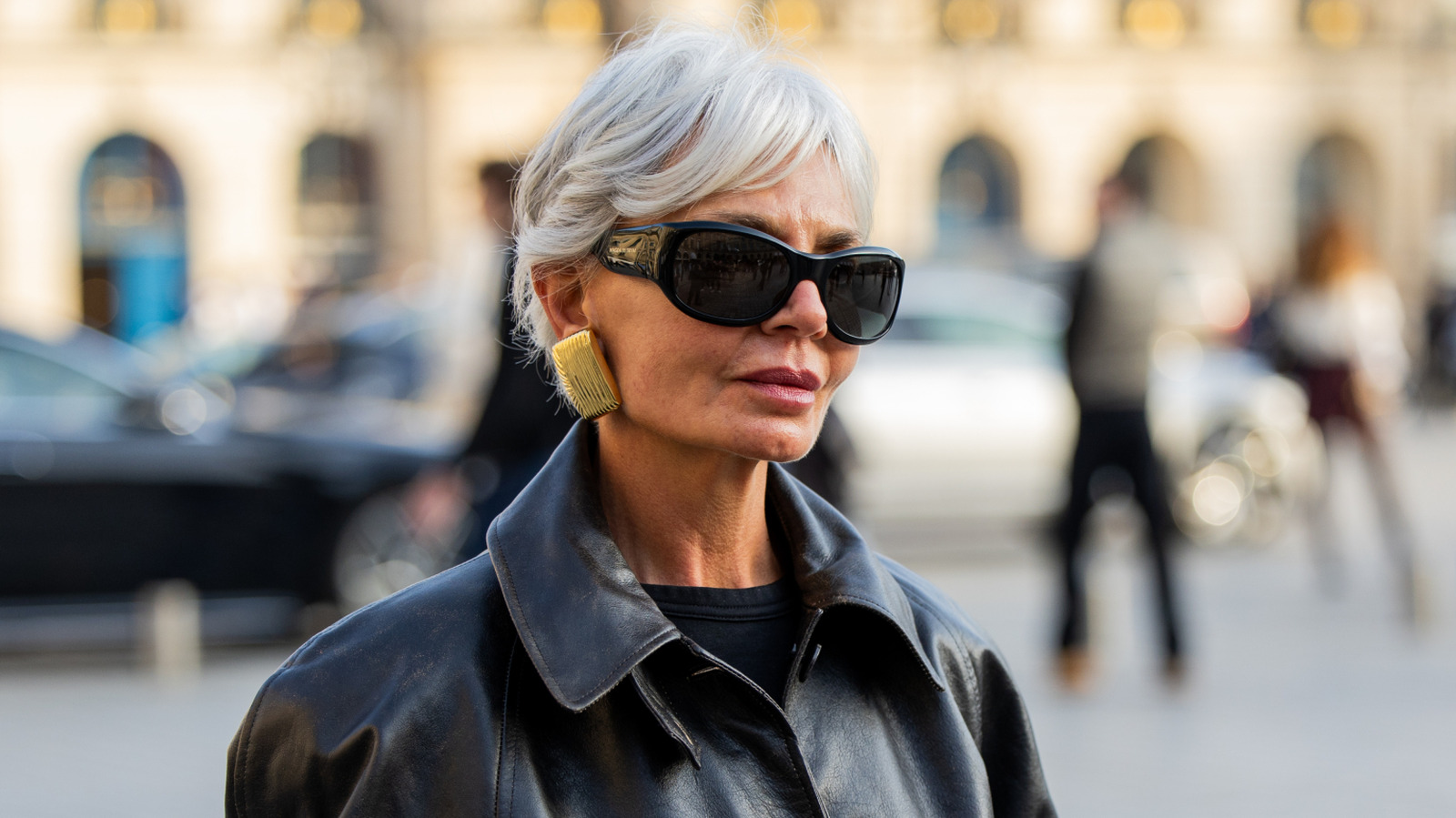 Chic Fashion Influencers Over 40 That Older Women Should Be Following