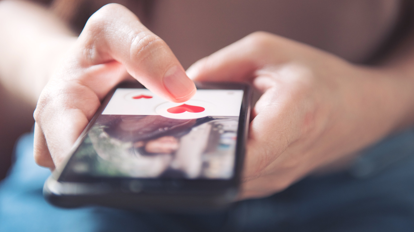 Dating App Green Flags That Can Set You Up For A Successful Romance