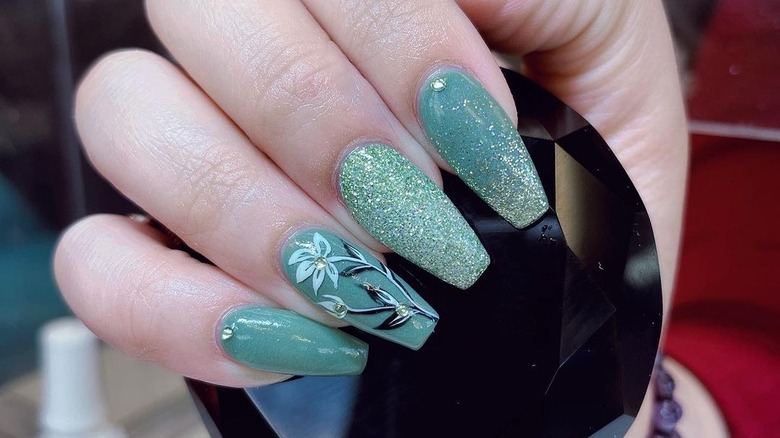 Dip Powder Nail Designs To Inspire Your Next Manicure