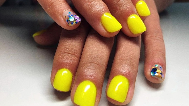 Dip Powder Nail Designs To Inspire Your Next Manicure