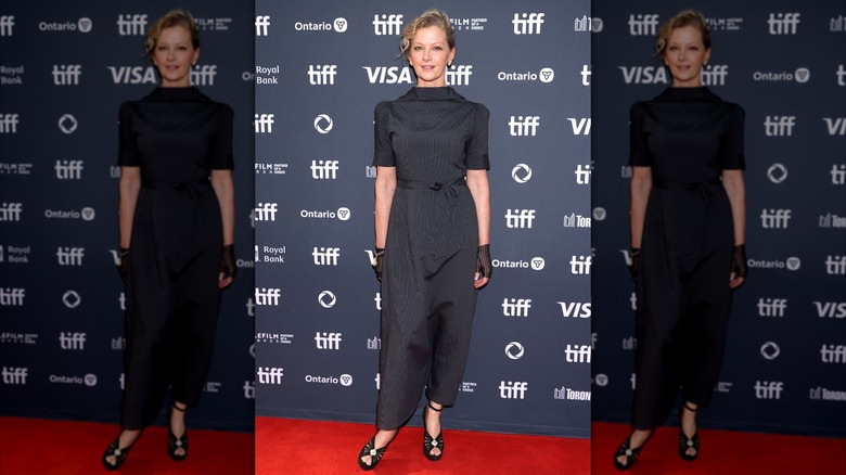 Evelyn Dutton From Yellowstone Is Gorgeous In Real Life