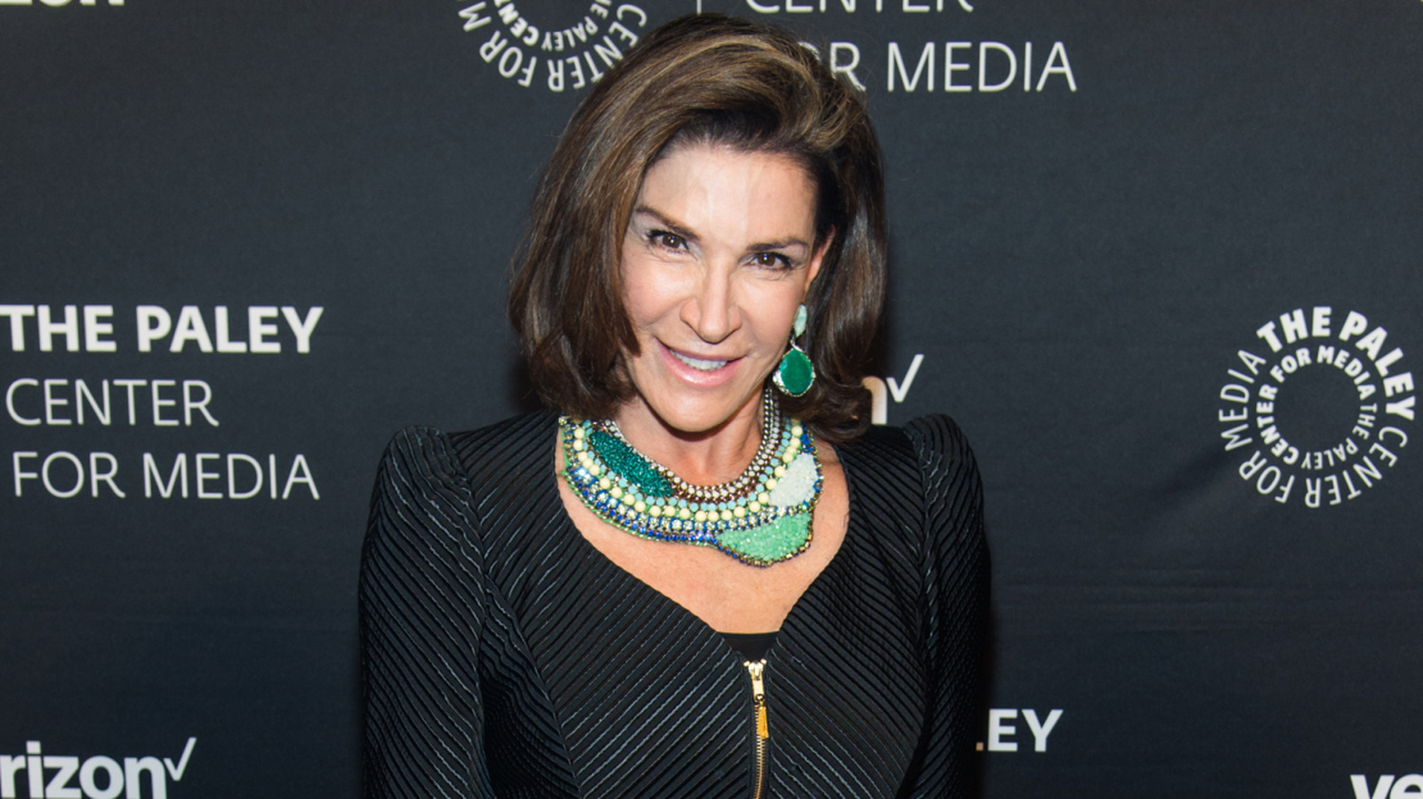 HGTV Star Hilary Farr Makes Transitioning To Gray Hair Look So Chic