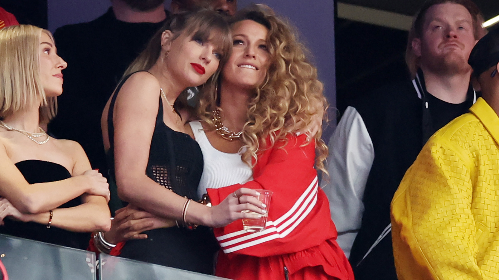 How To Copy Blake Lively's '80s-Inspired Curls From The 2024 Super Bowl