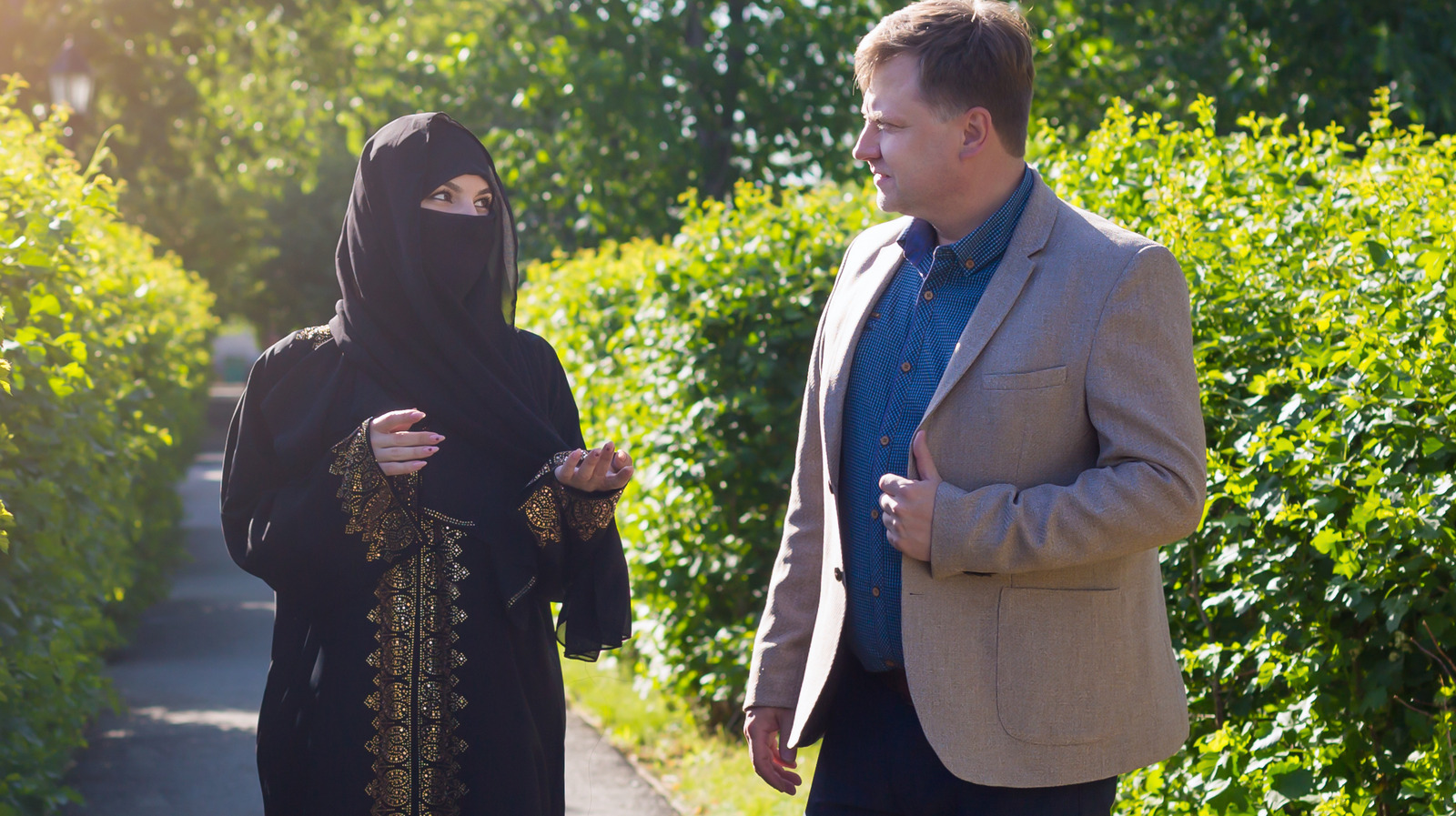 How To Navigate Being In A Relationship With Different Views On Religion