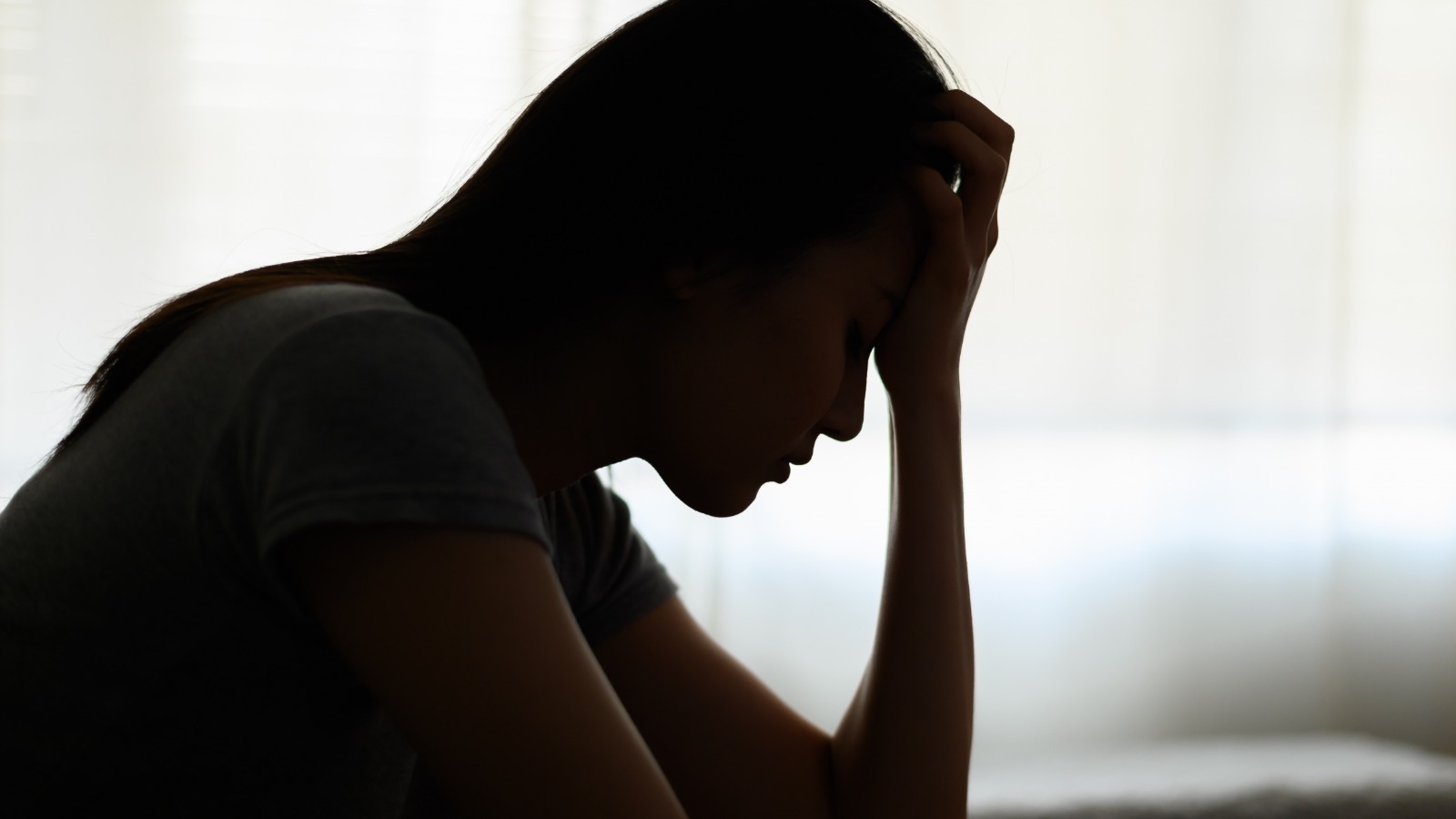 How To Really Support A Loved One With Mental Health Issues, According ...