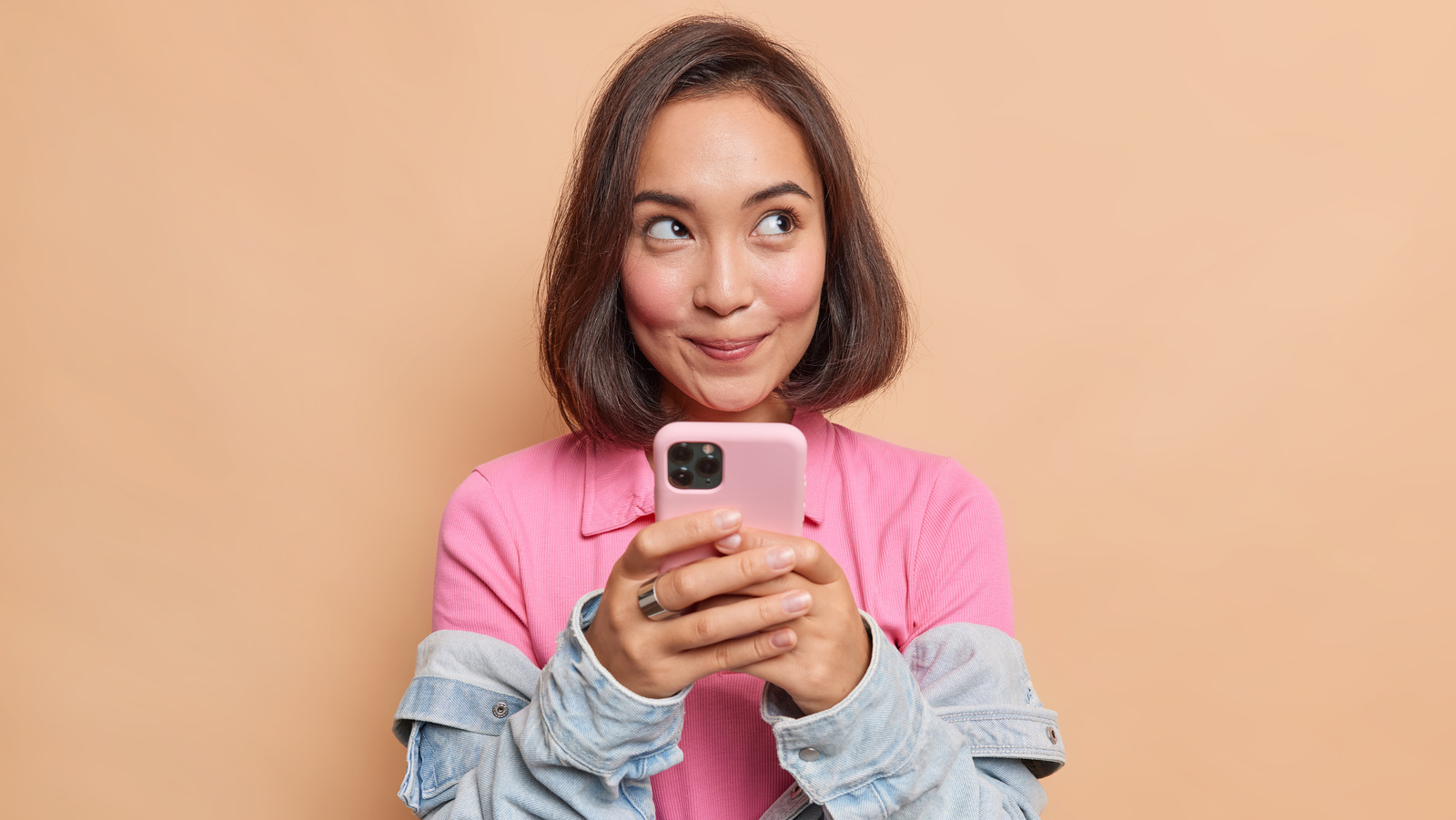 How To Start Meaningful Conversations On Dating Apps