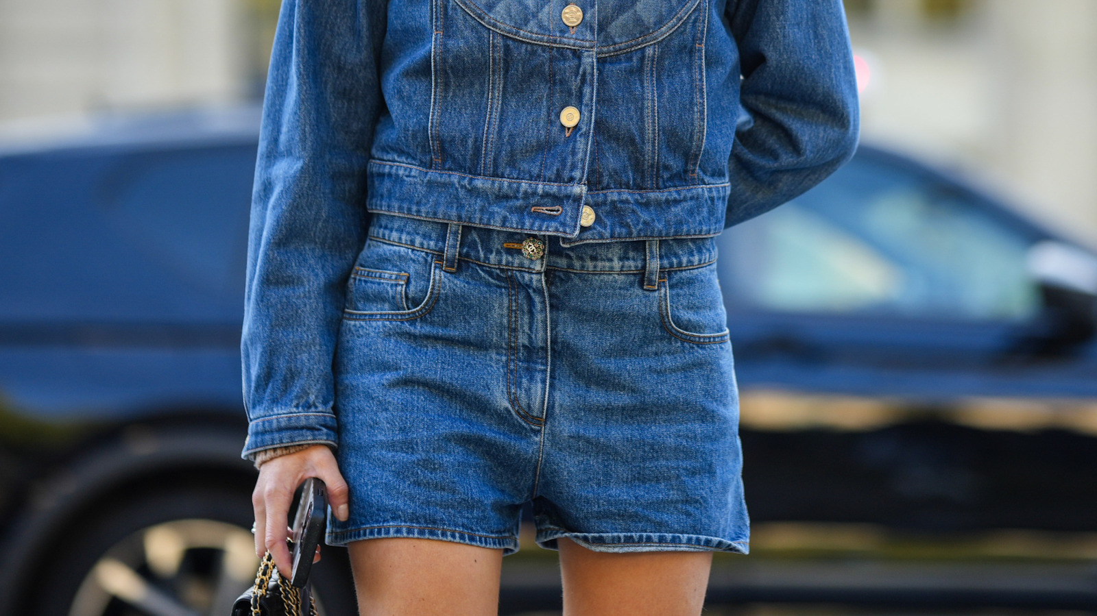 How To Wear Jean Shorts At Any Age And Look Amazing