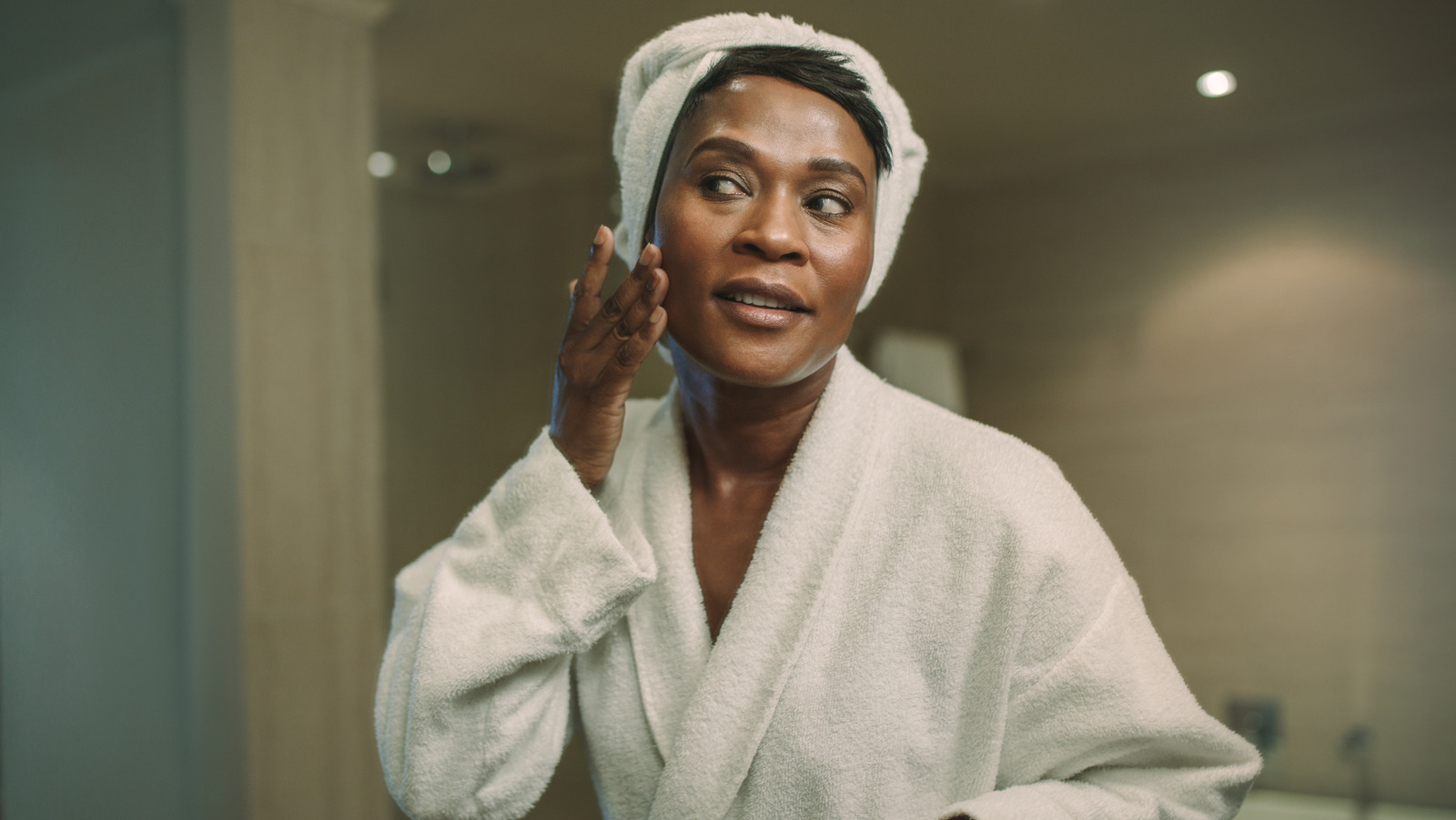 If You Have Sensitive Skin, Try Applying Barrier Cream Before Retinol ...