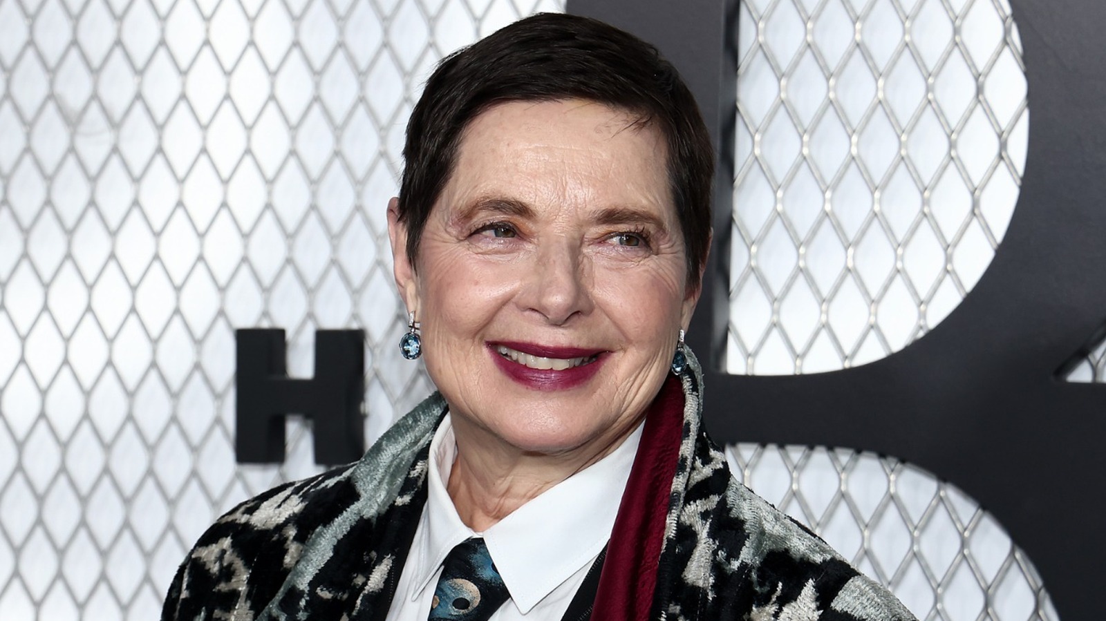Isabella Rossellini's Philosophy On Makeup Is Perfect For Lazy Or Busy ...