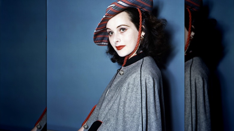 Pics Of Old Hollywood Icon Hedy Lamarr That Will Give You A Dose Of ...
