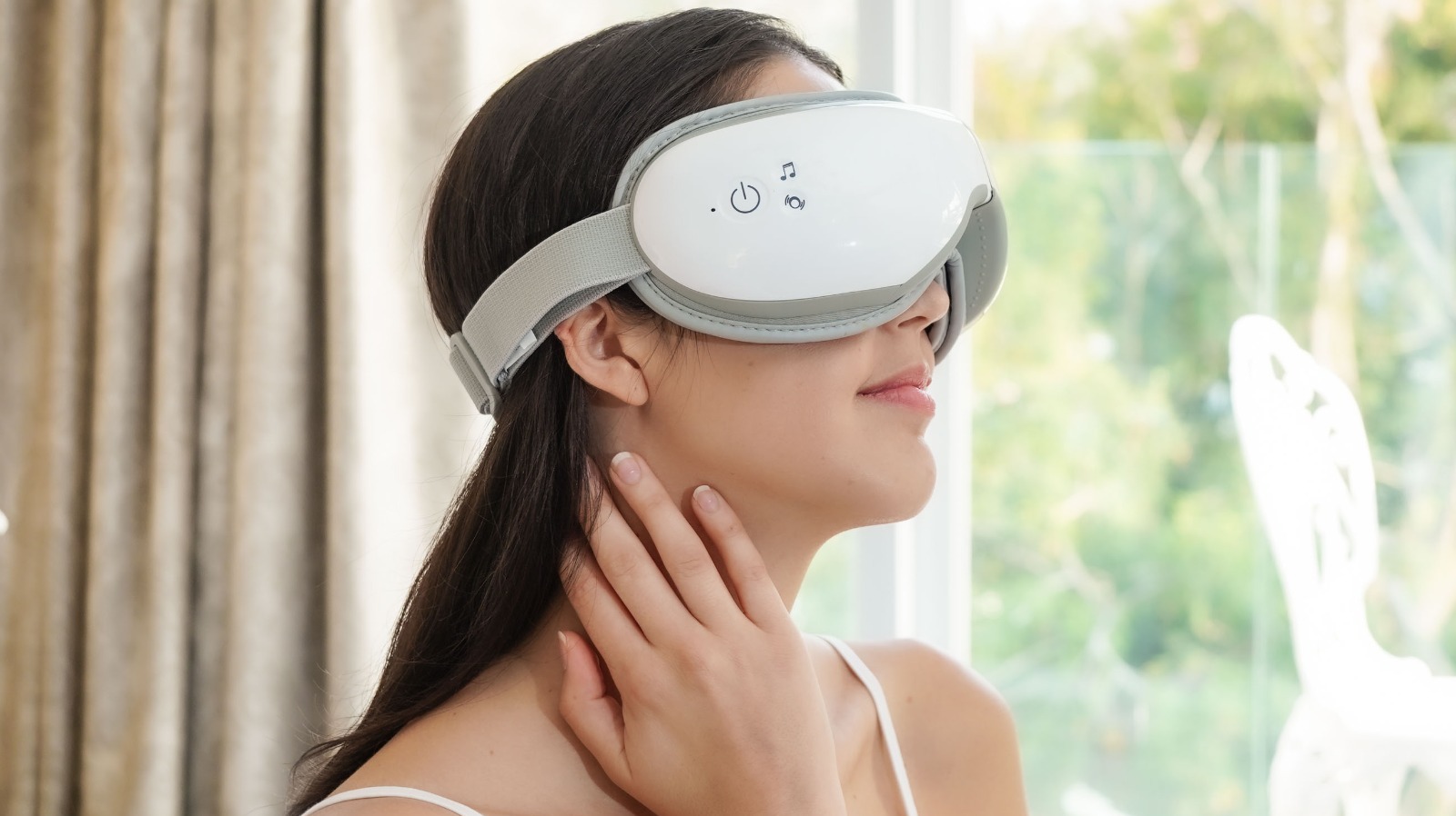 RENPHO's Eyeris Portable Eye Massagers Let You Take Control Of Your ...