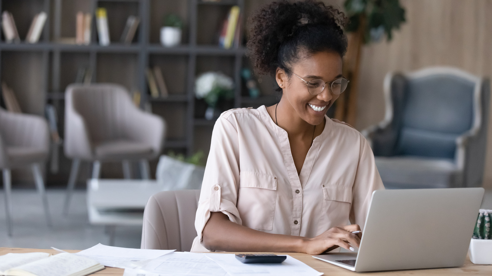 Small Things You Can Do To Gradually Lower Your Debt, According To An ... Small Things You Can Do To Gradually Lower Your Debt, According To An ...