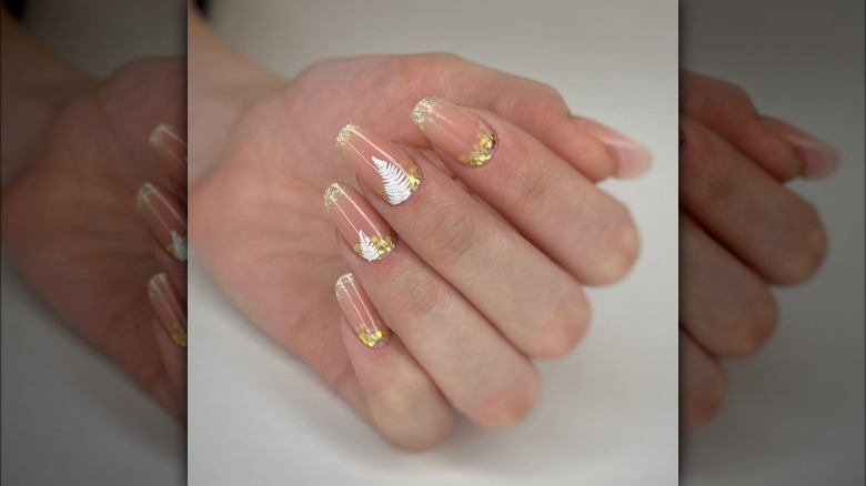 Sparkle All Spring With Golden Hour Nails Sparkle All Spring With Golden Hour Nails