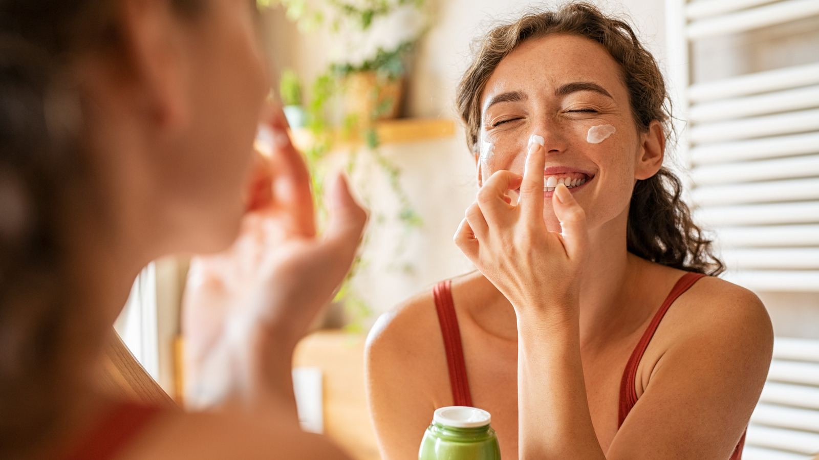 Spilanthol: What To Know About The Skincare Ingredient