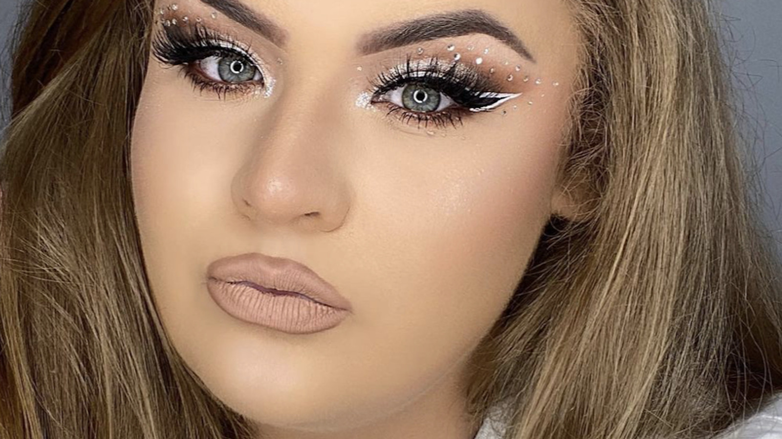Cat Eyes Makeup