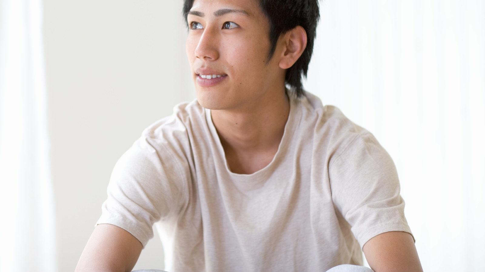 Stunning & Simple Ways To Revamp Those Old T-Shirts You No Longer Wear