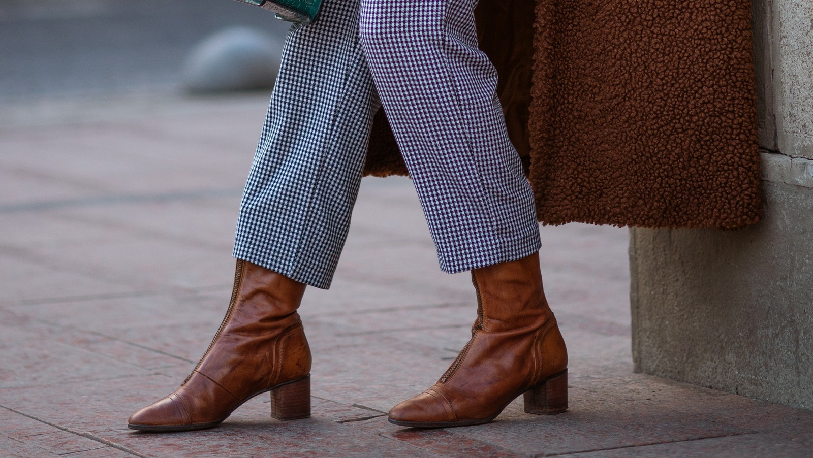 The Outdated Shoe Trends To Avoid In Fall