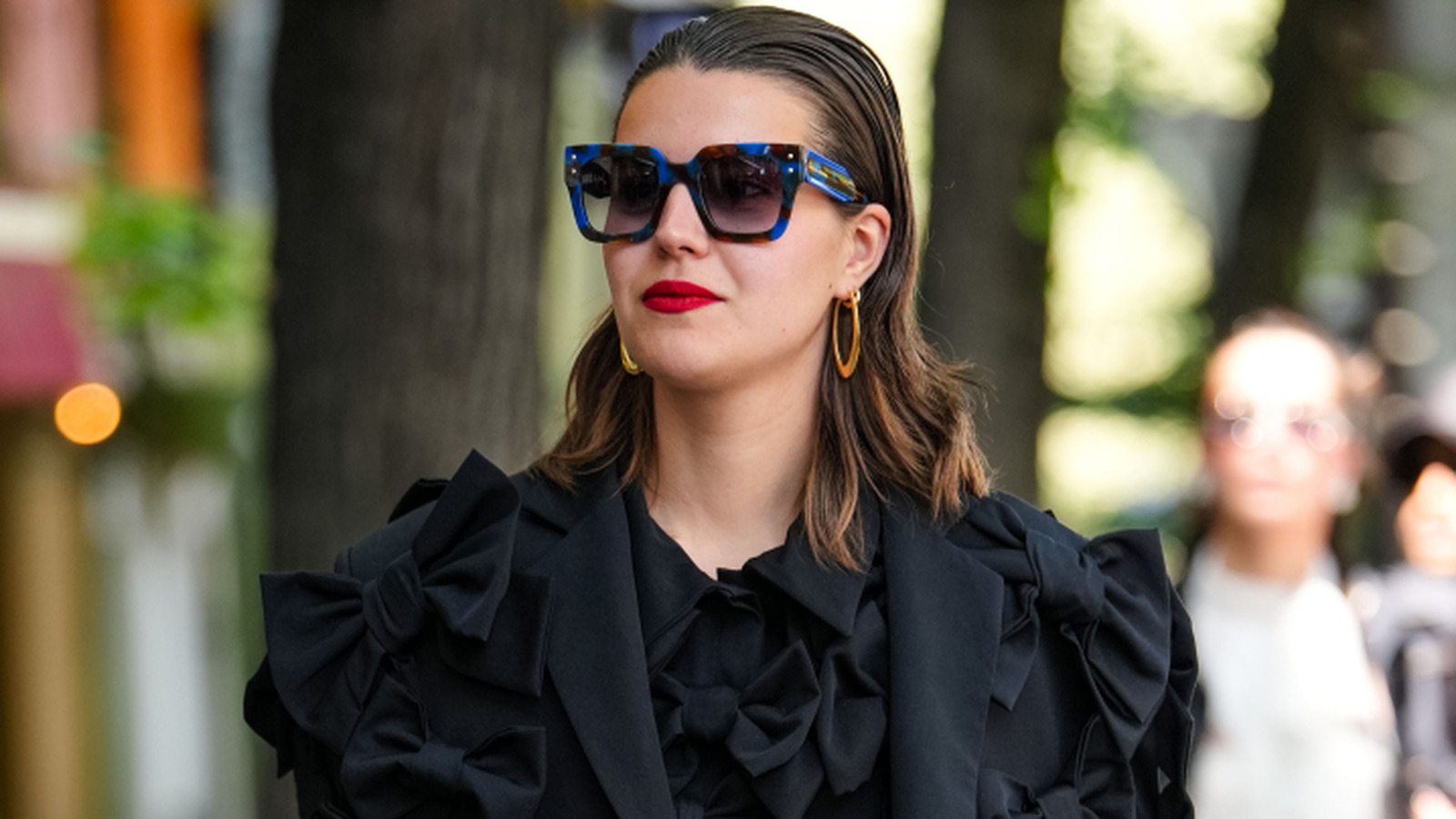 The Best Ways To Style Oversized Sunglasses