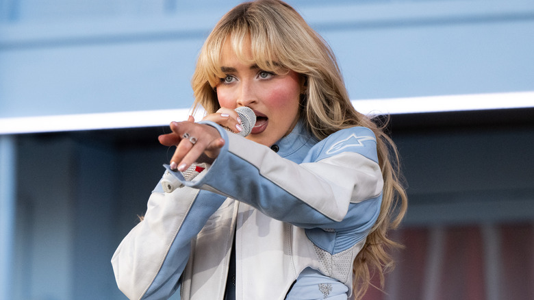 What Blush Does Sabrina Carpenter Use What Blush Does Sabrina Carpenter Use