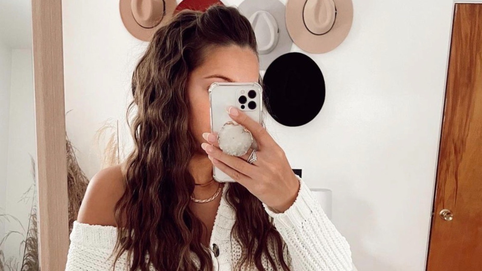 The Hair Pouf Is The Latest 2000s Trend Making An Epic Comeback