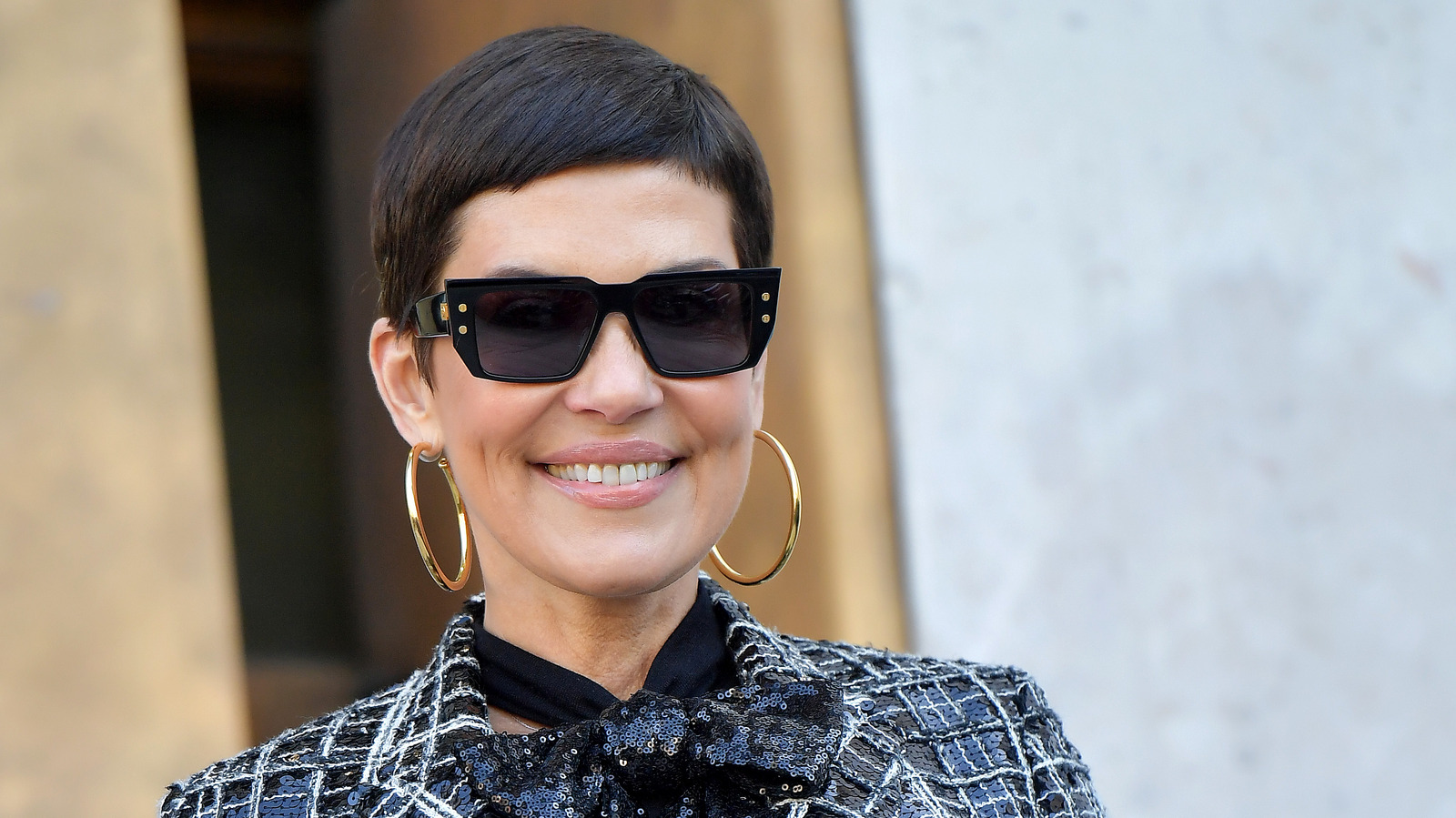 The 'Momager Crop' Is The Sleek, Low-Effort Hairstyle That Will Stay ...