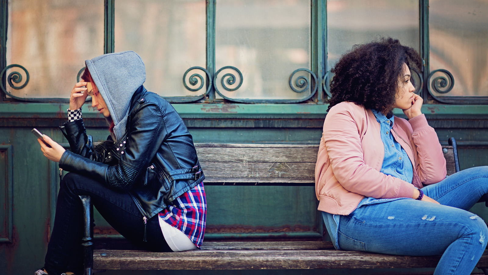 The 'Obligation Friendship' Can Be Quite Toxic - Here's How To Handle It