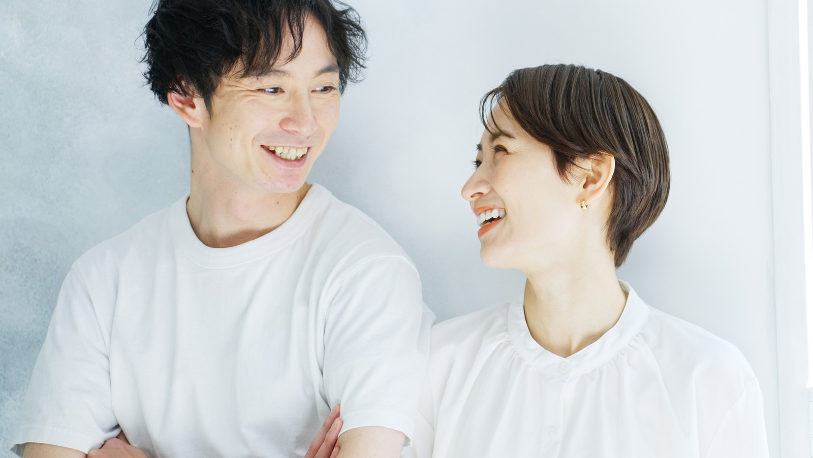 What Does It Mean To Be Benching Someone You're Dating?