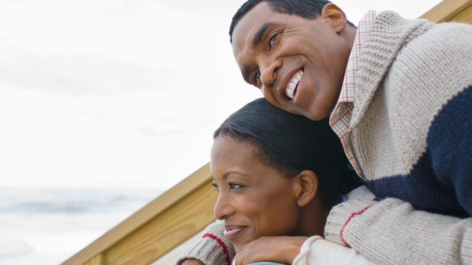 What To Know About The Winter Coating Dating Trend