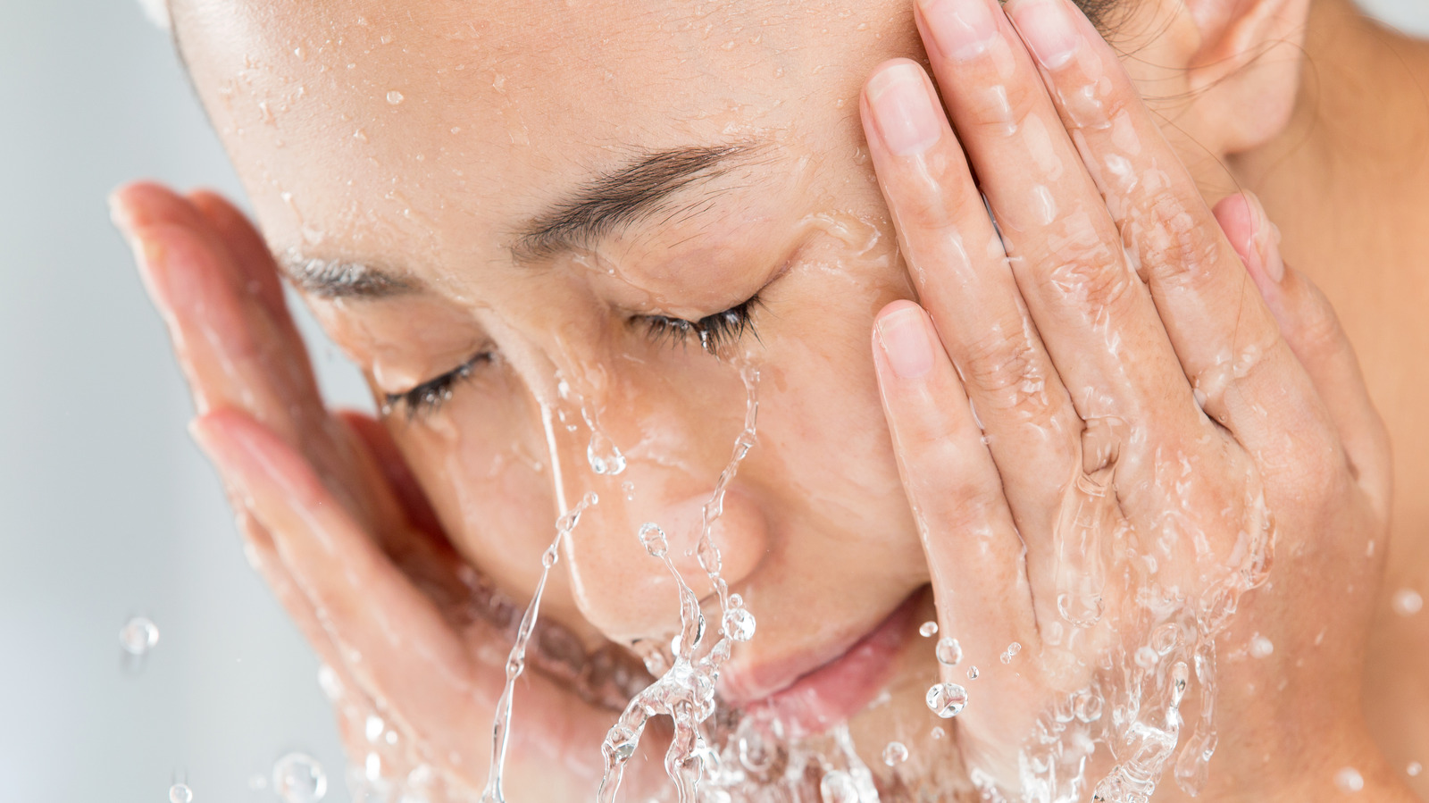 What You Need To Know About Proper Face Washing