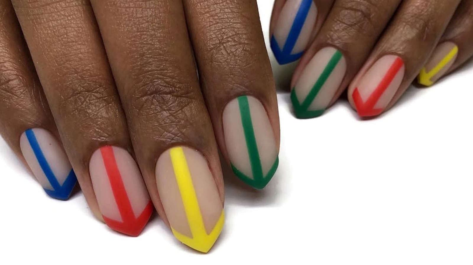What Is The Arrow Nail Shape And What Should You Know Before Choosing It?